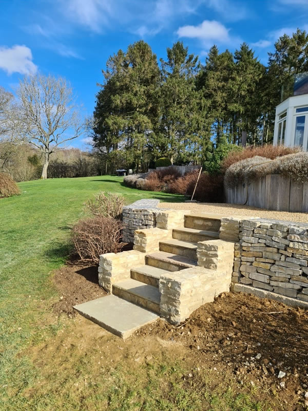 Gabion Garden Landscaping With Stone Steps In Oxford